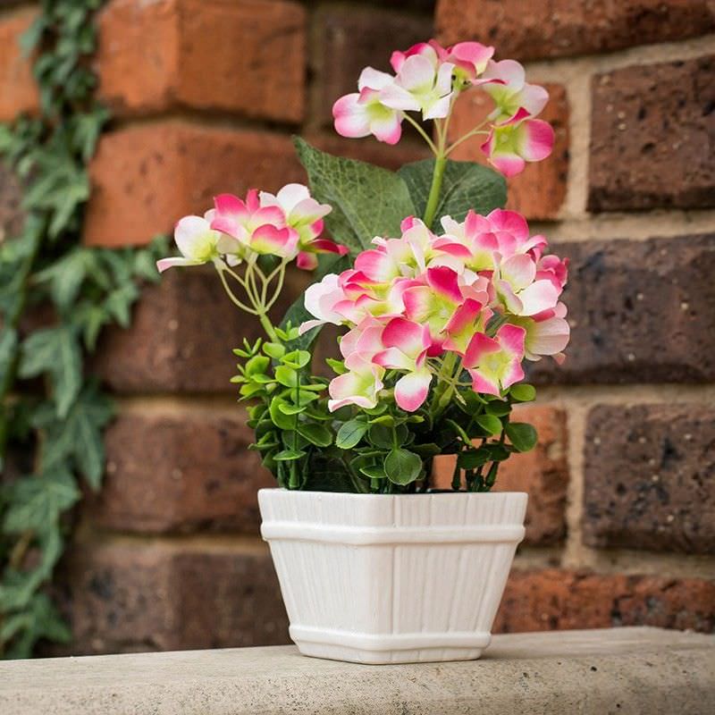 Artificial Miniature Hydrangeas in Pot - Hot Pink